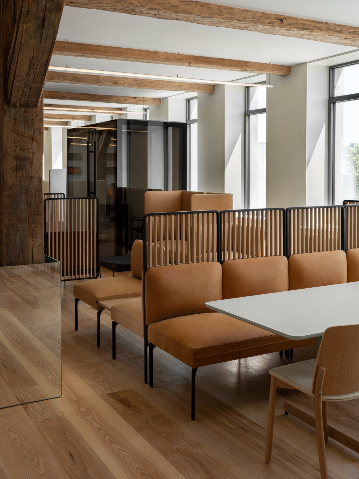 YINJISPACE - Note Design Studio x Lammhults Group Showroom